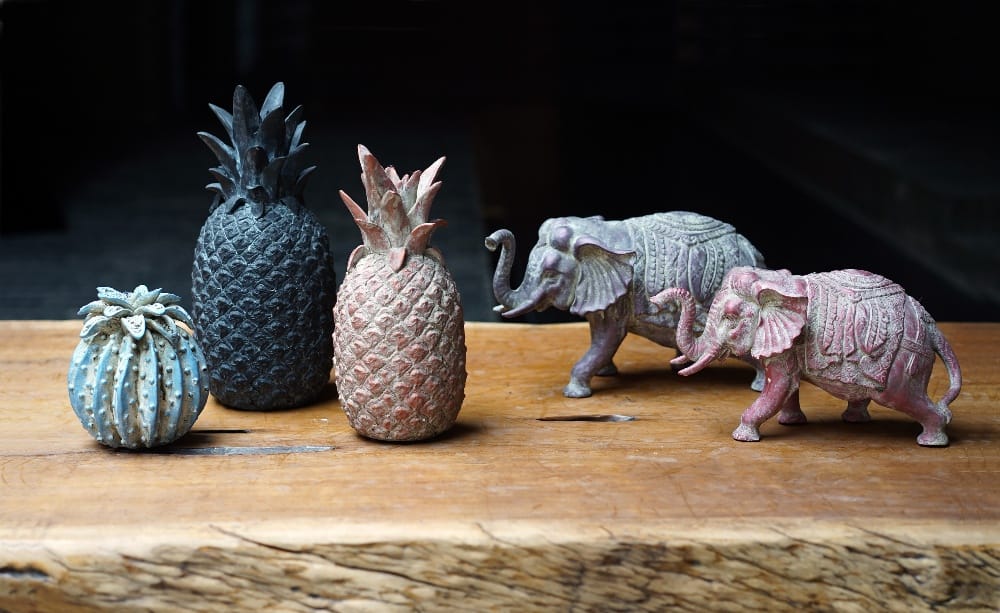 Custom Pottery Manufacturer | Custom Plant Pots, Flower Vases in Bulk