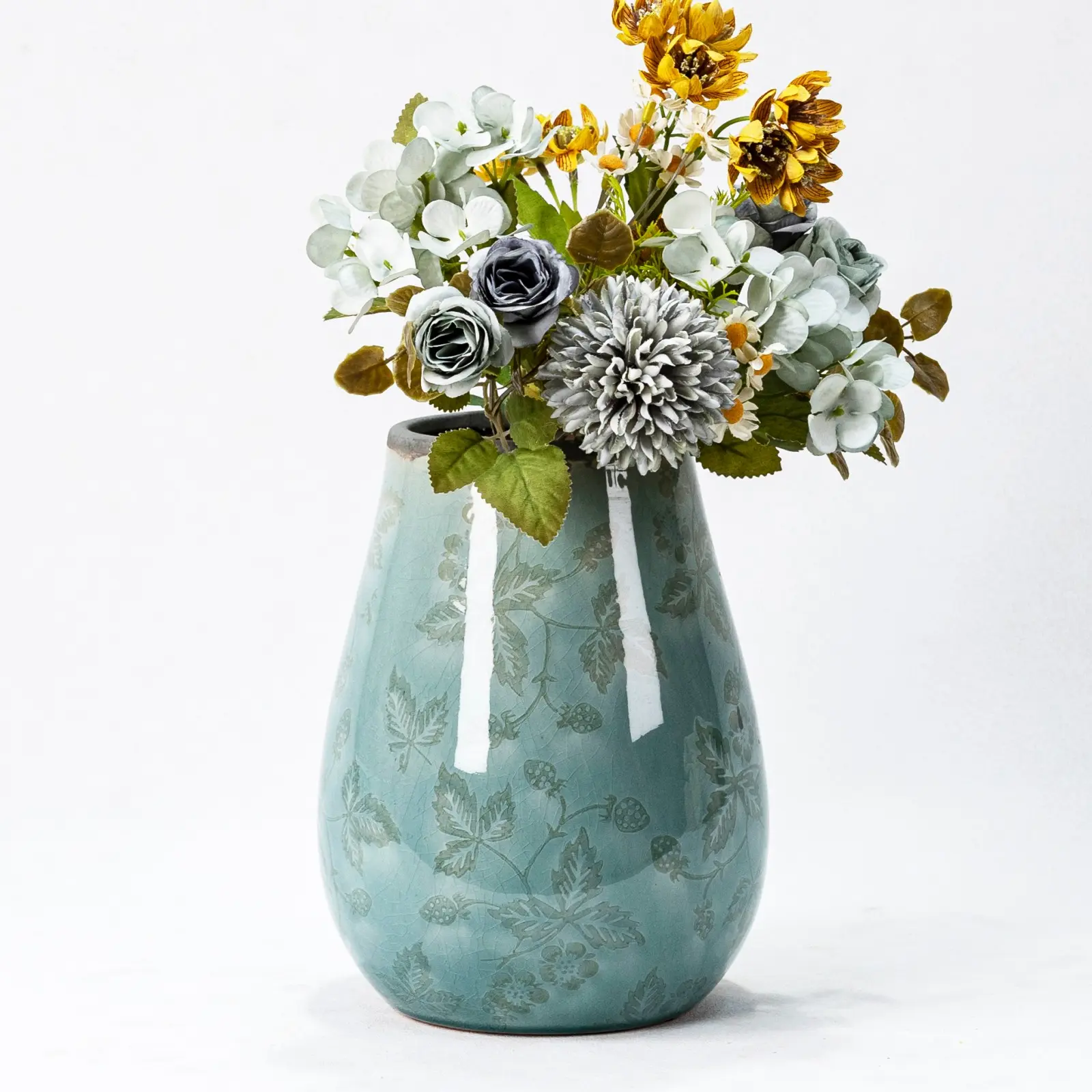 Wholesale Flower Vases in Bulk – Elegant Chinese Celadon Vase